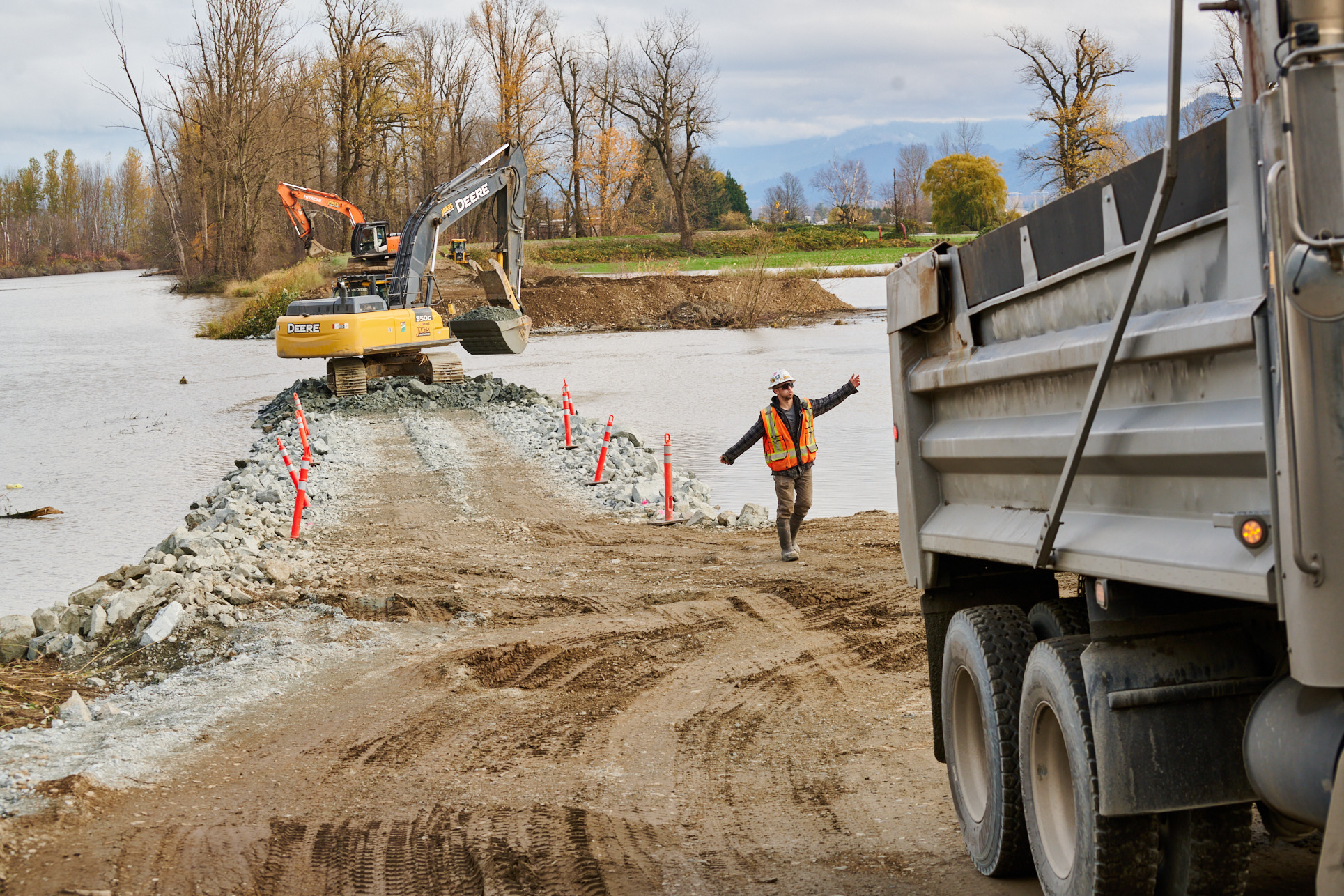 Sumas Dike Repairs – Jakes Construction